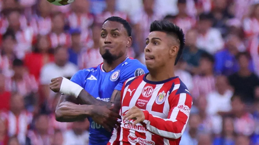 Chivas vs Cruz Azul: Porque el Rebaño usa un cuerno gigante cuando ...