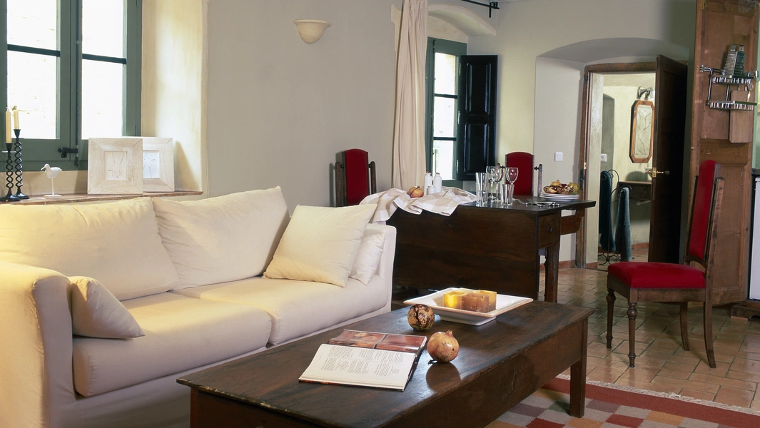 Designers reveal how to master postmodern living room style