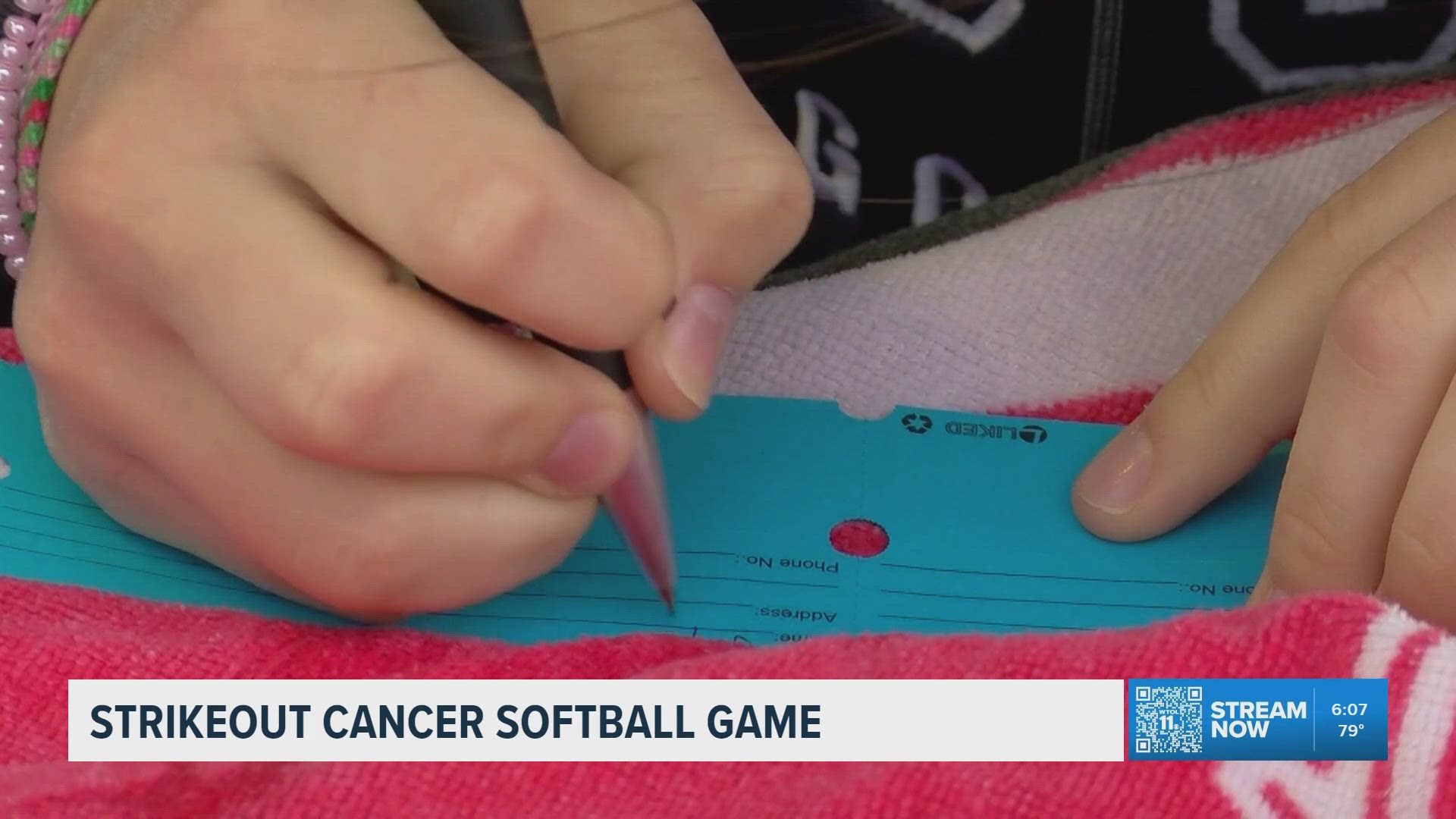 Anthony Wayne community rallies around teacher battling cancer at ...