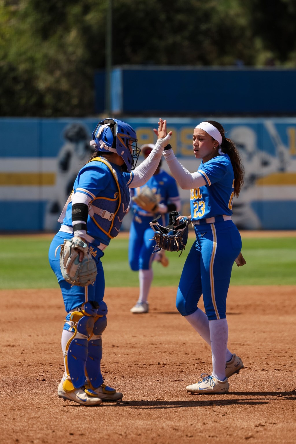 UCLA softball ace Taylor Tinsley shuts down South Carolina