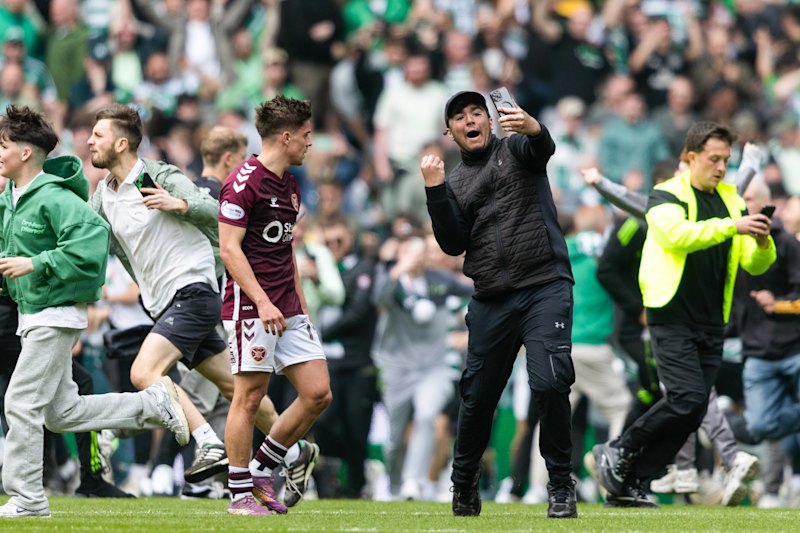 Broken hearts: Socceroo left in tears as Scottish title bid ends in ...