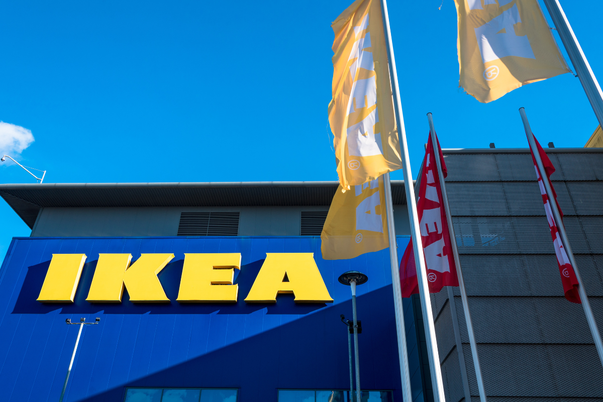 Say goodbye to string lights, IKEA just launched a new elegant solar ...