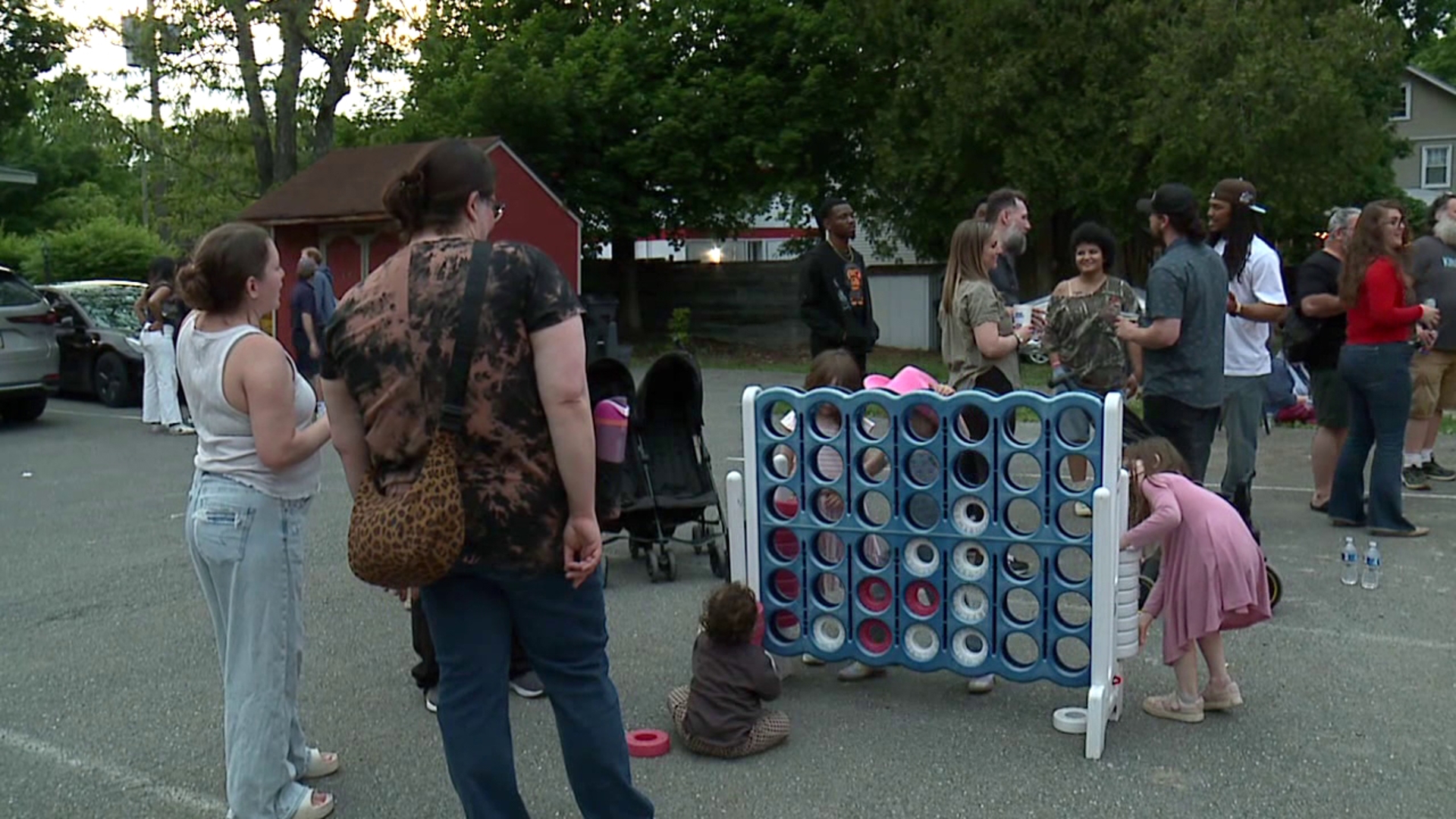 Folks flock to the 'Happy Hour Street Fest' in Stroudsburg
