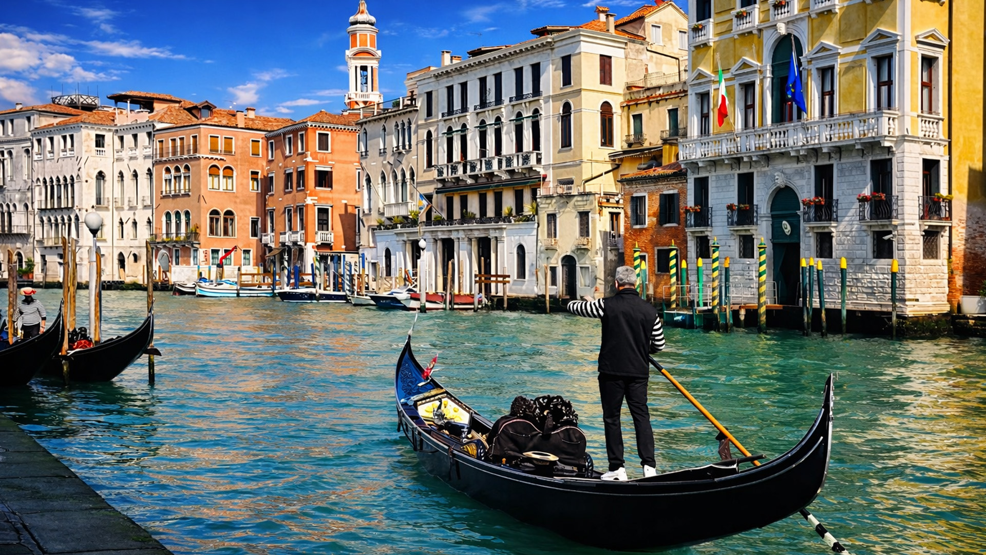 Venice walking tour with Grand Canal views (4K)