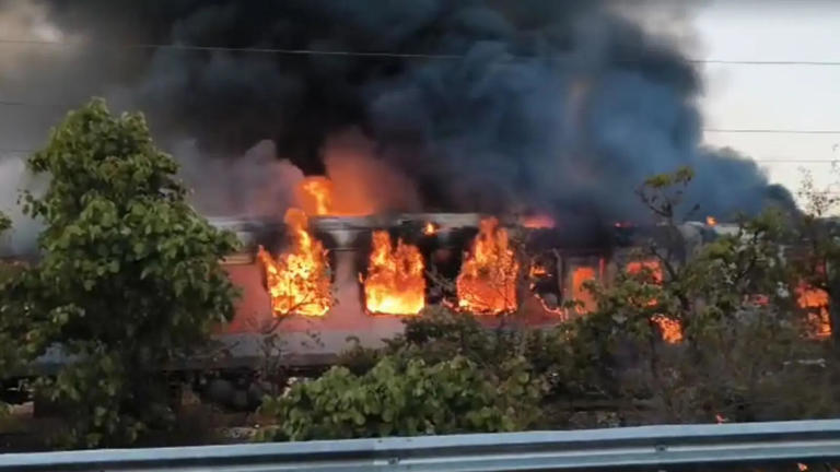 Fire breaks out in Delhi-bound Rajdhani Express coach in MP; five ...