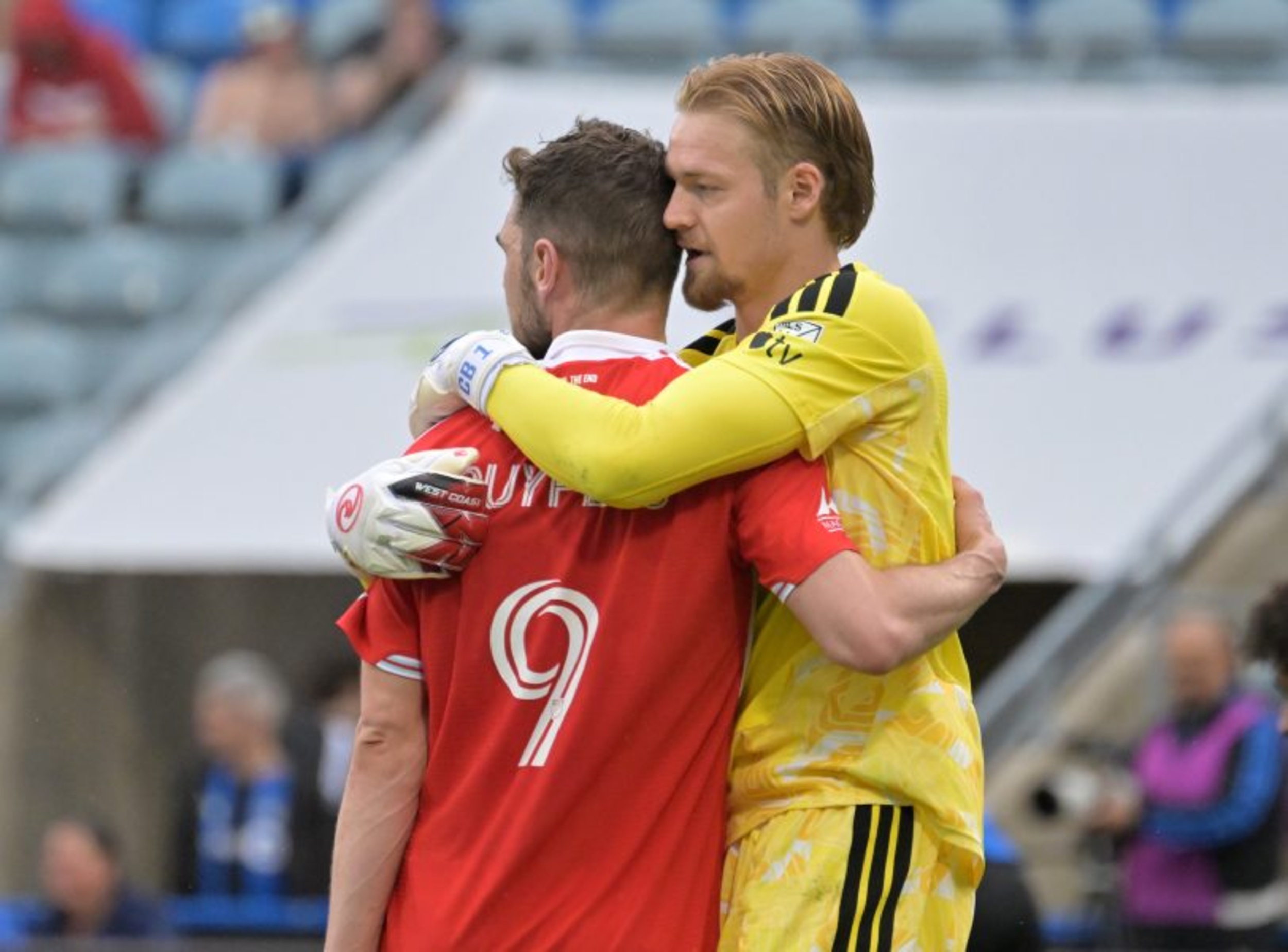 Hugo Cuypers makes MLS history as Chicago Fire win again