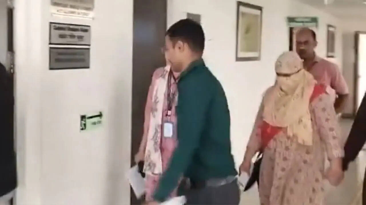 NEET paper leak: Delhi court grants 14 days custody of accused Manisha ...