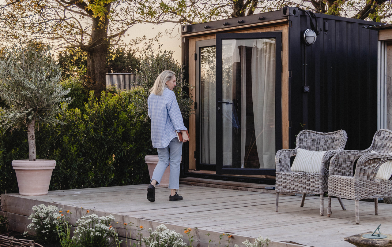 Extensions were too expensive, so I turned a shipping container into ...