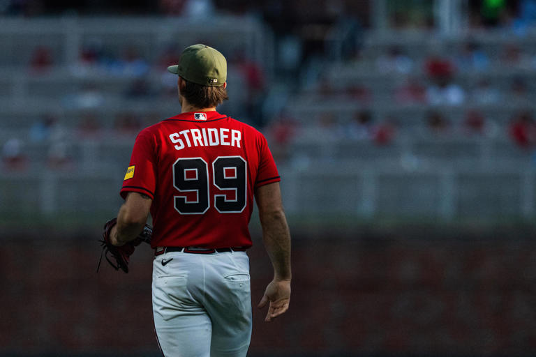 Sandy Alcantara stands in the way of Spencer Strider, series win