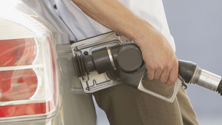 5 of the best iPhone apps for saving money on gas