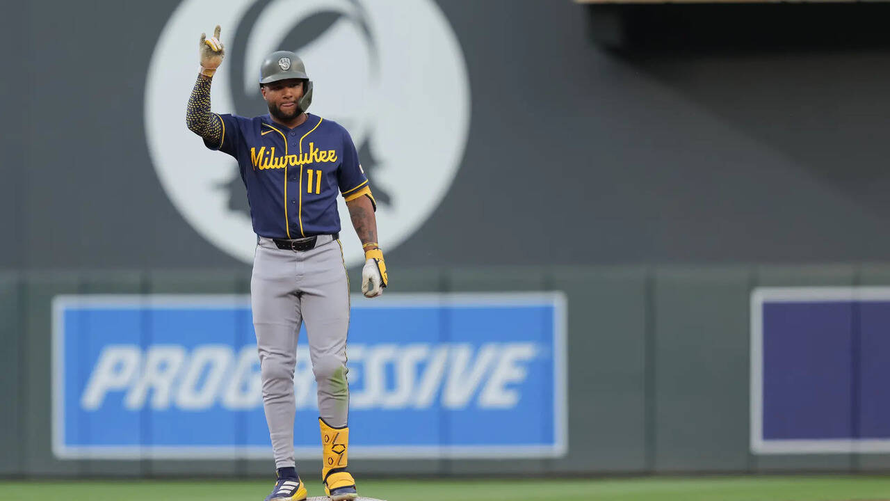 Chourio's key plays propel Brewers to victory over Twins