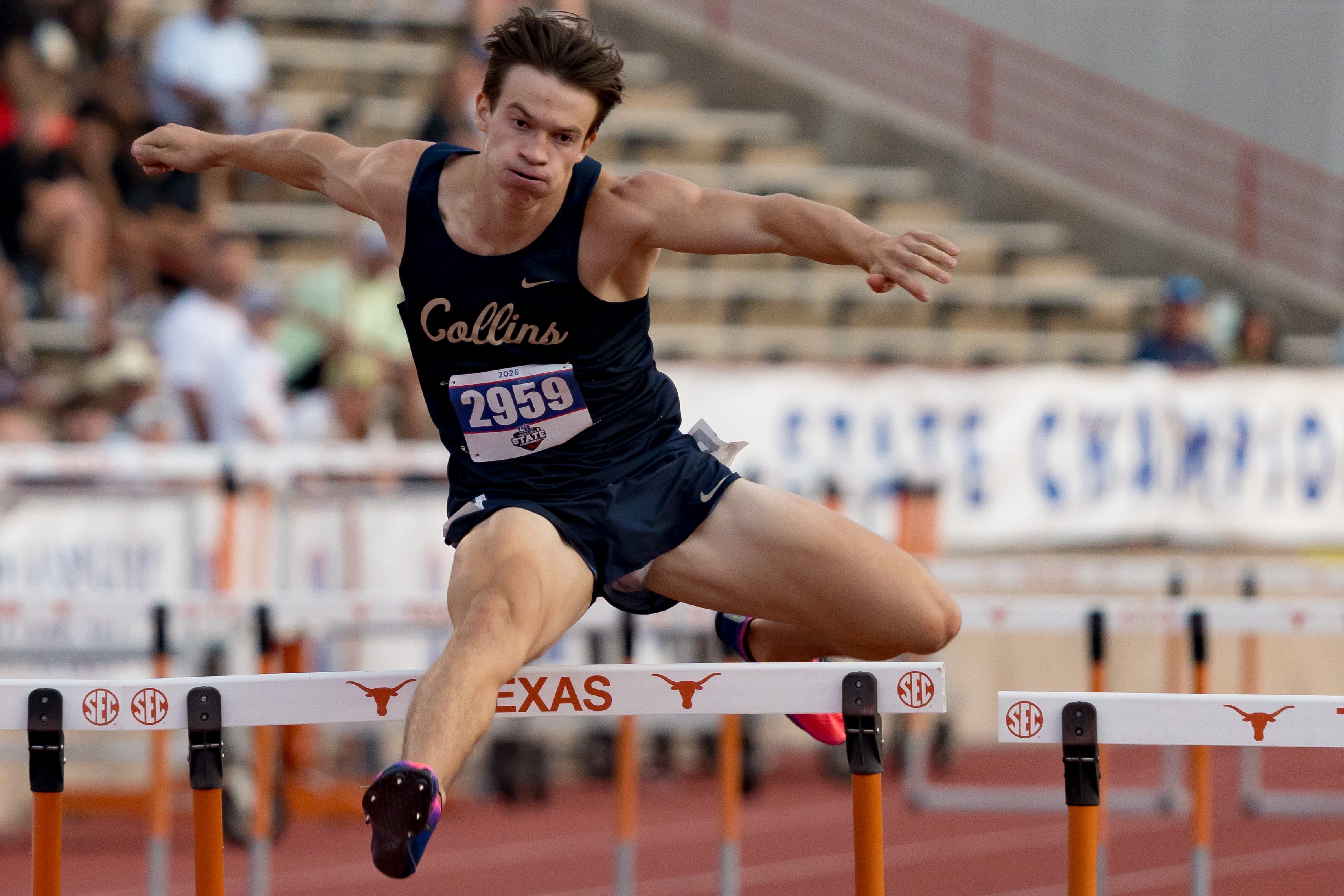 Andrew Jones wins all-time great 110 hurdles race at UIL state meet