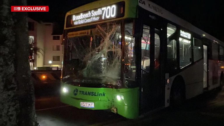 Bus crashes after being pelted with rocks by e-bike riders