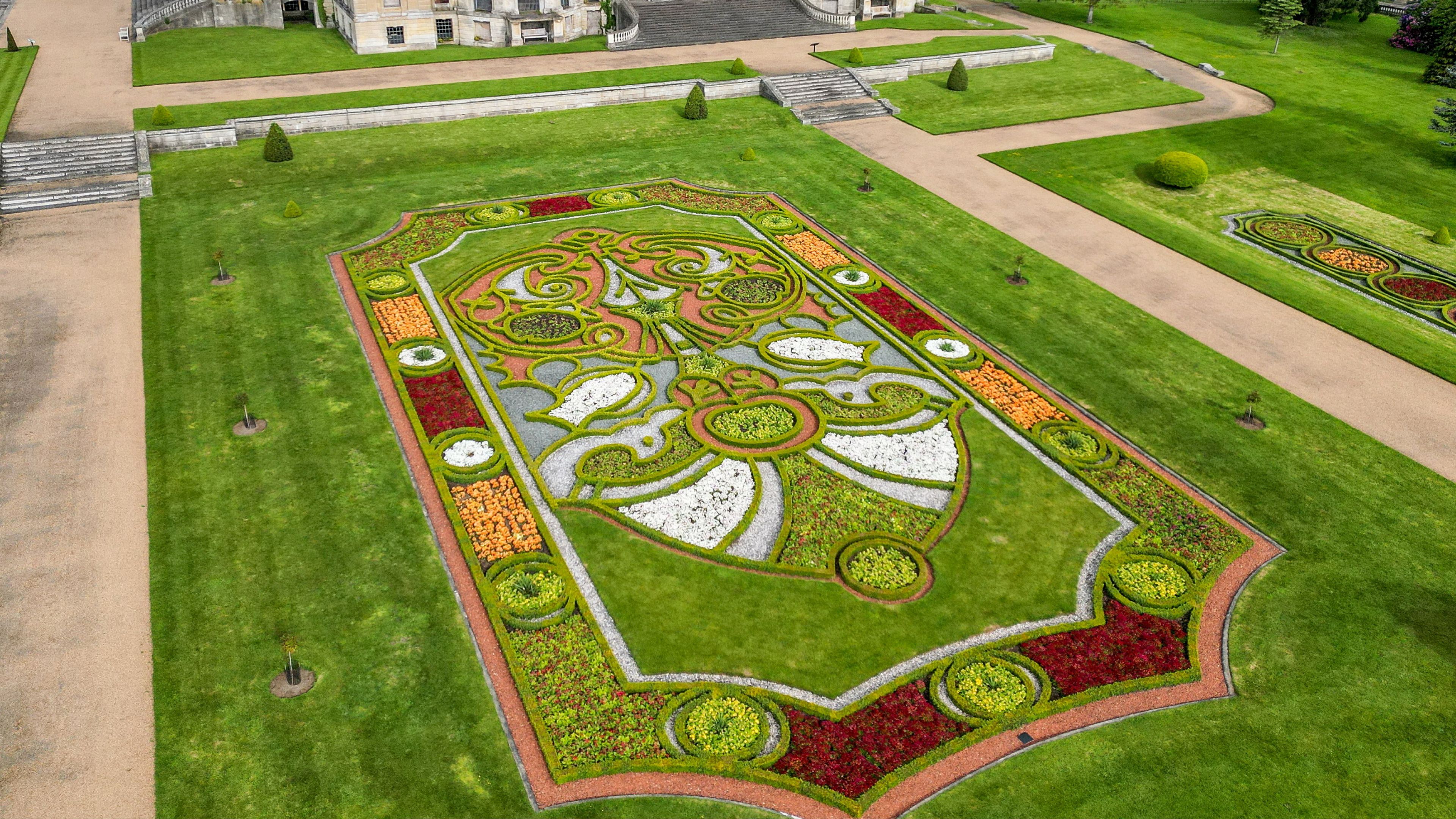 Stunning carpet-like gardens captured at England’s grandest Victorian ...