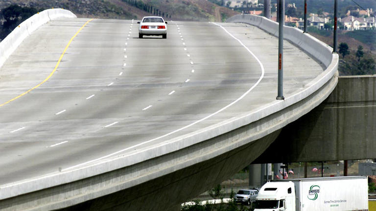 Hazardous weather warning issued for major freeway corridor, 9 cities ...