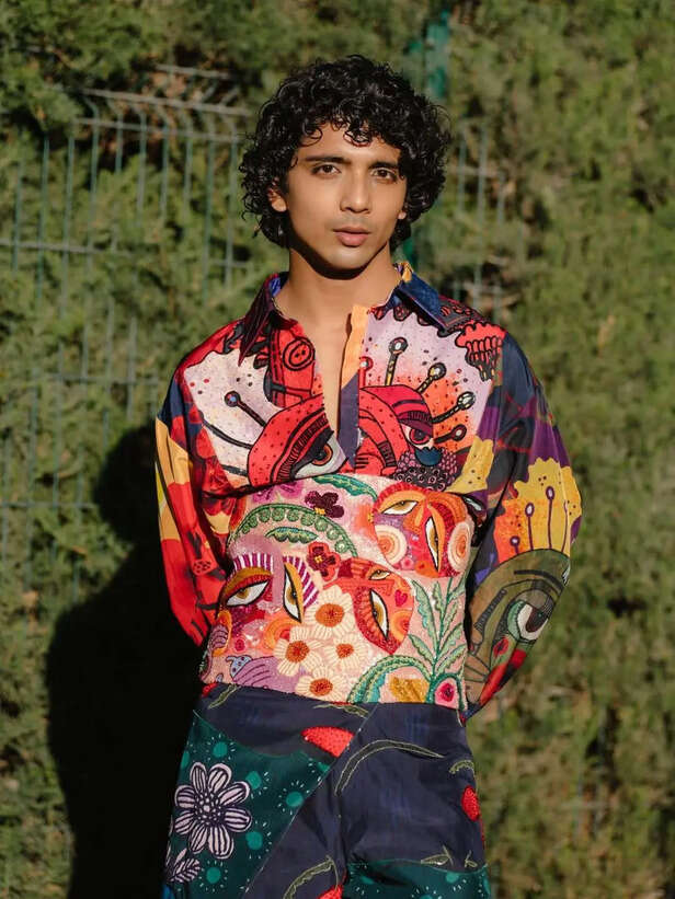 The guy who made us laugh with Bengali parent jokes, Niranjan Mondal is ...