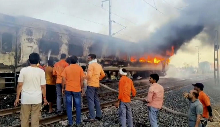 Rajdhani Express fire in MP's Ratlam hits Mumbai-Delhi rail traffic ...