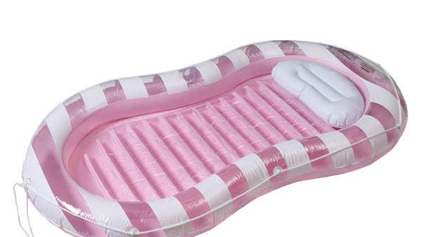 Aldi's $20 tanning pool is perfect for backyard lounging all summer long