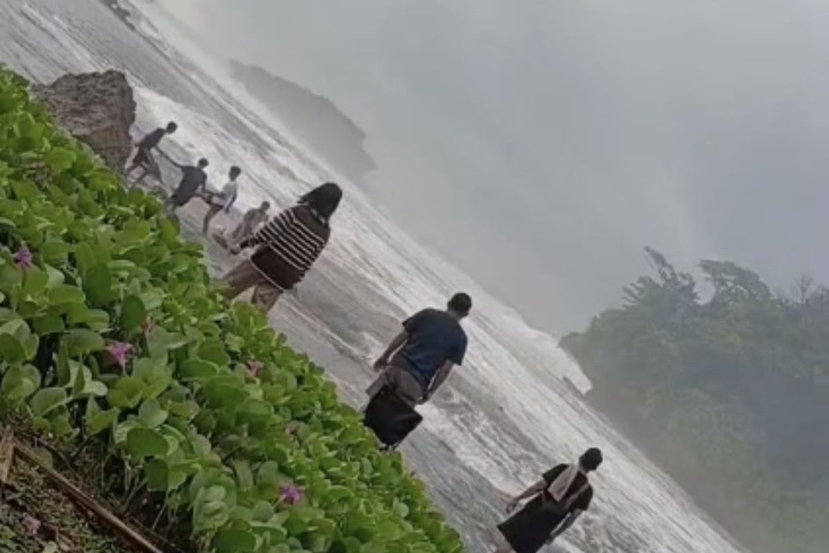 Kronologi Wisawatan di Pantai Madasari Pangandaran Meninggal Usai ...