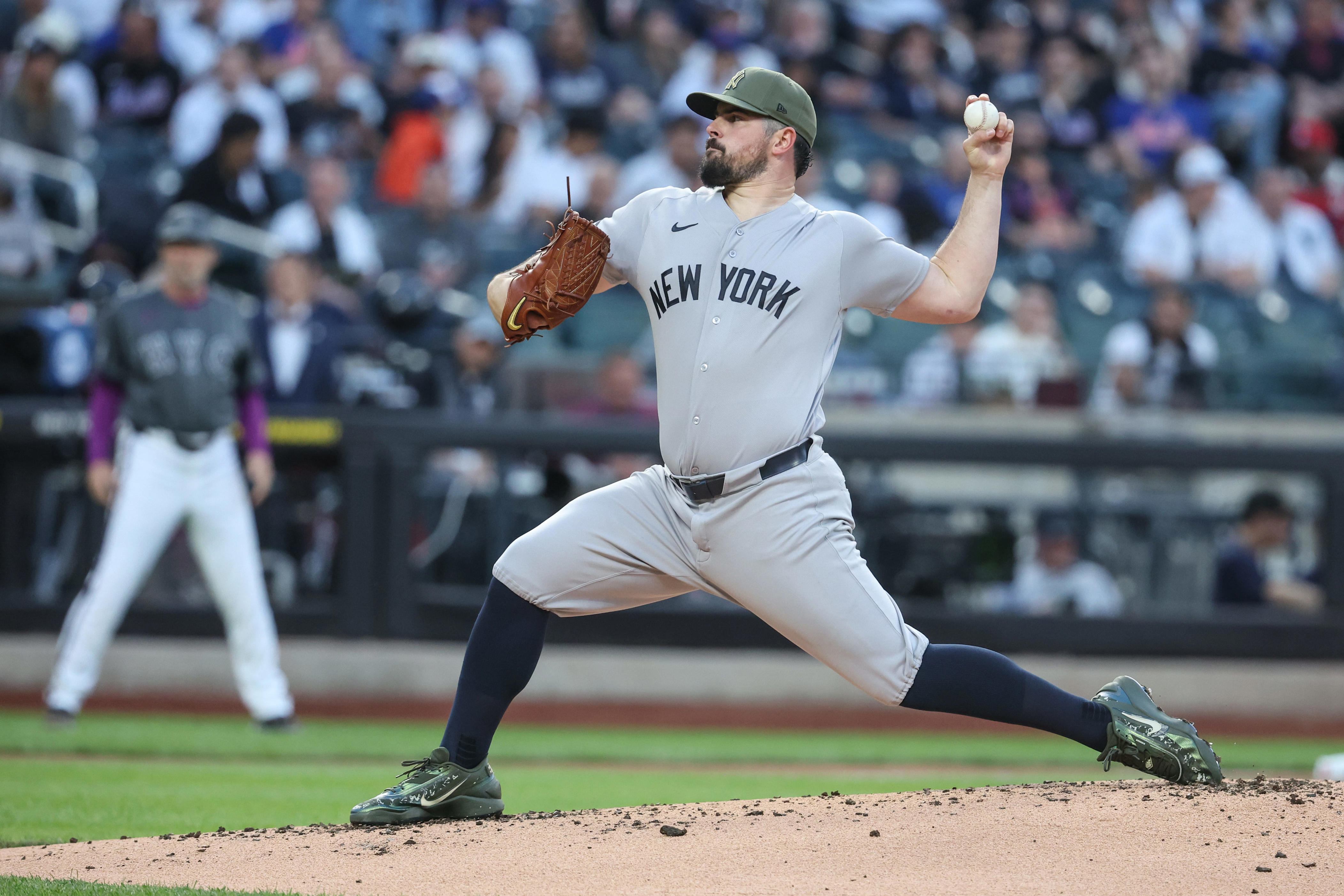 Yankees waste chances, Carlos Rodon stumbles in Subway Series loss