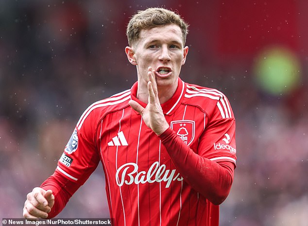 Michael Carrick heaps praise on Man United's top transfer target as ...