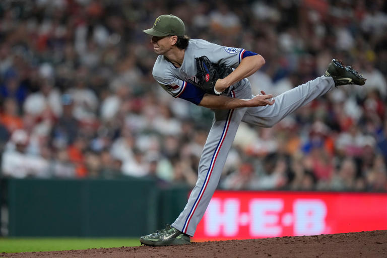 Yordan Alvarez hits 1 of Astros' 4 homers off Rangers' Jacob deGrom in ...