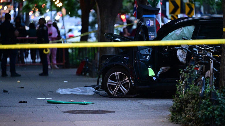 Suspected drunk driver kills 2 pedestrians in violent chain-reaction ...