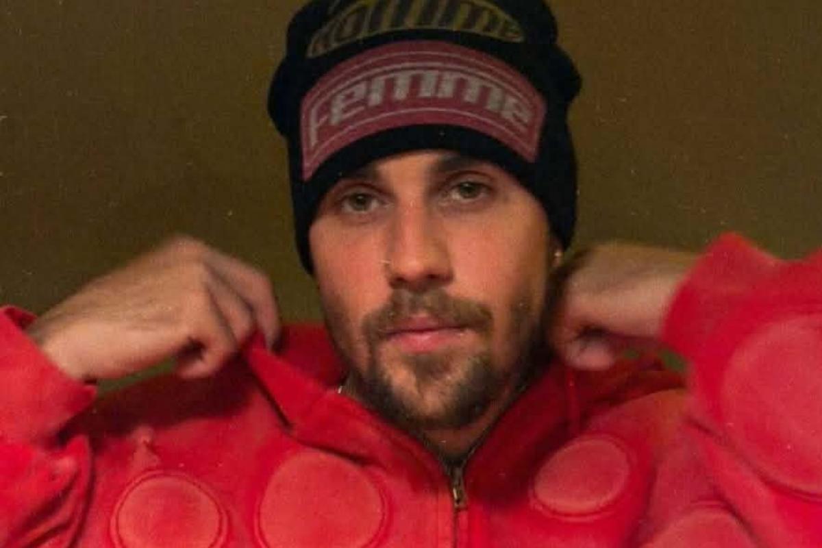 Justin Bieber, Palantir and 'ICE OUT' pin claim go viral on TikTok ...