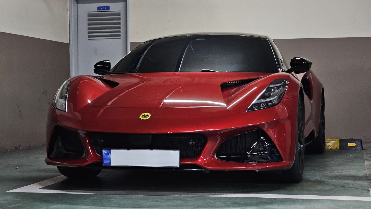 8 cars that deliver more acceleration than a Porsche 911 Carrera