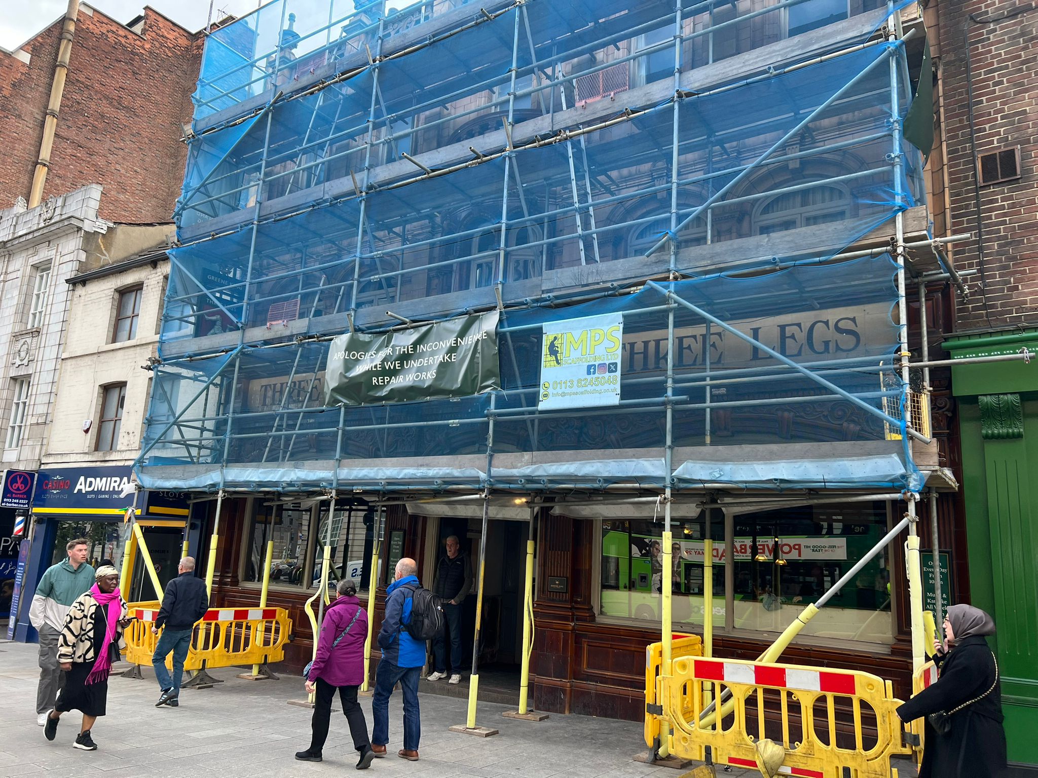 Man left with serious injuries after fight in the Three Legs pub in Leeds