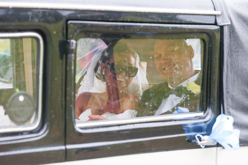 Inside Venezuela Fury's wedding as Peter Andre sings and mum turns up ...