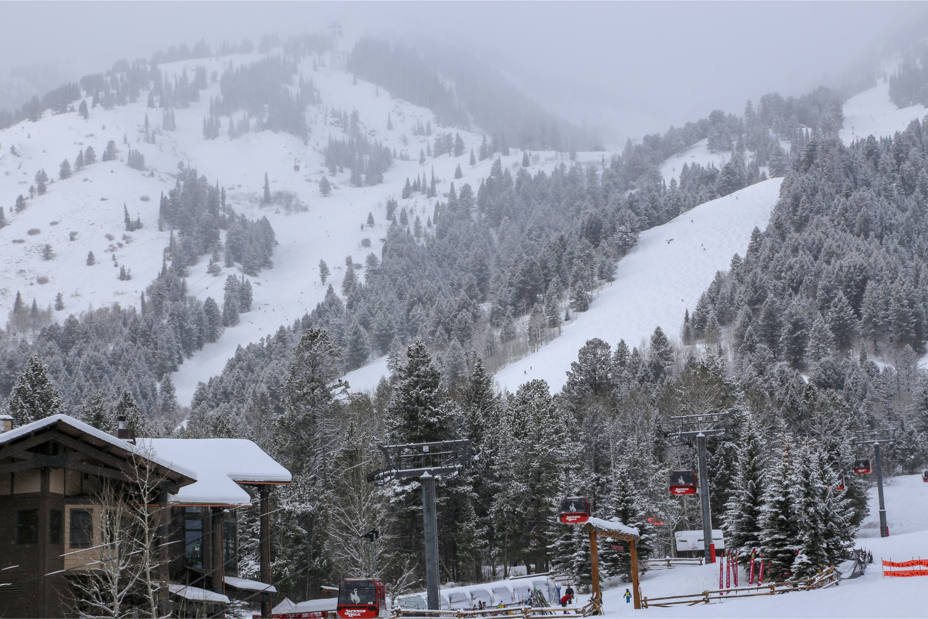 Drivers warned as hazardous snow conditions to hit western states