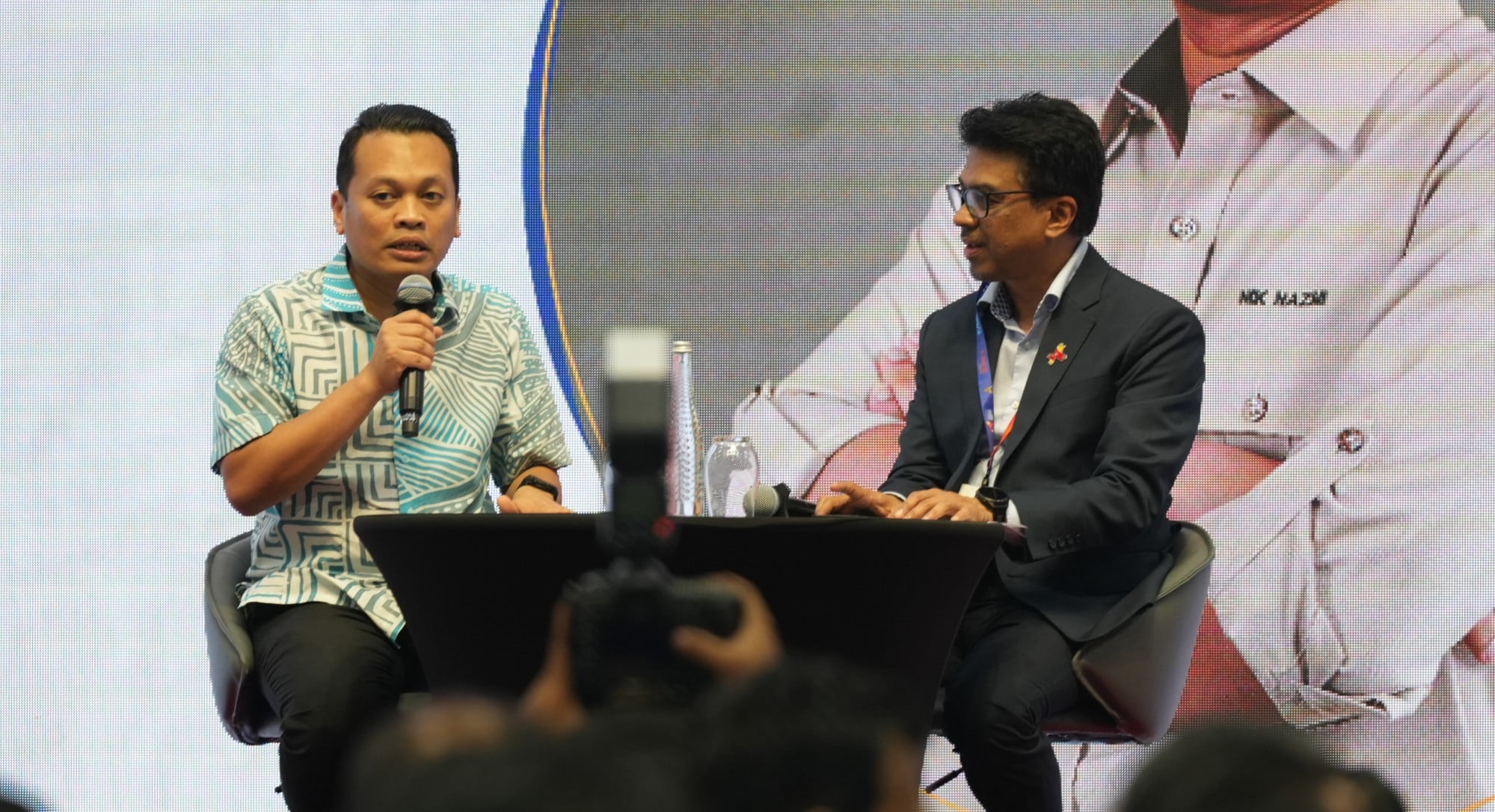 Malaysian ex-ministers resign from Anwar’s party, snap election rumoured