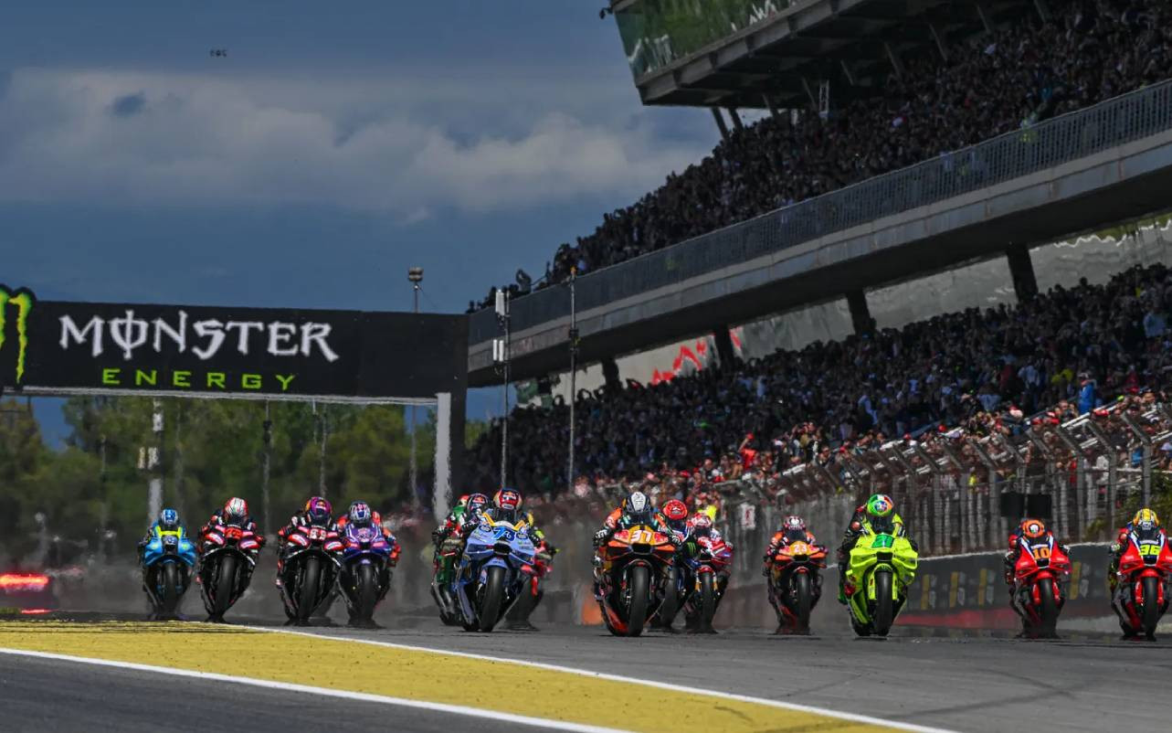 Mengerikan! 2 kali red flag di race MotoGP Catalunya, belum selesai