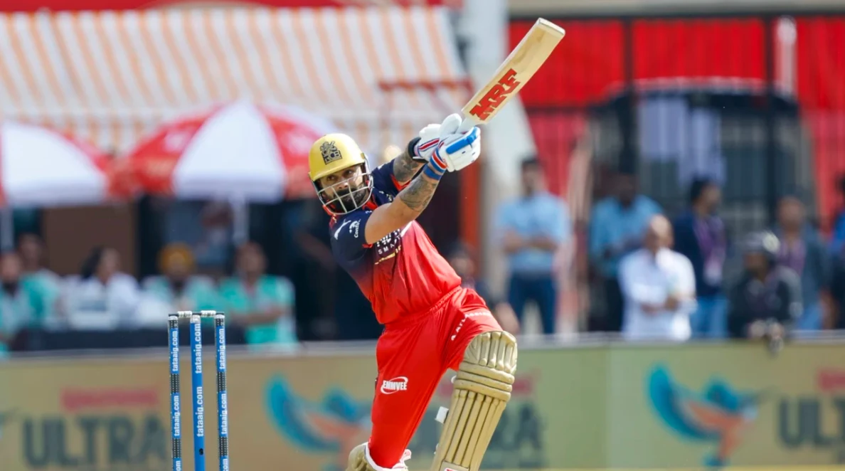 210! Virat Kohli equals Alex Hales in all-time T20 record during PBKS ...