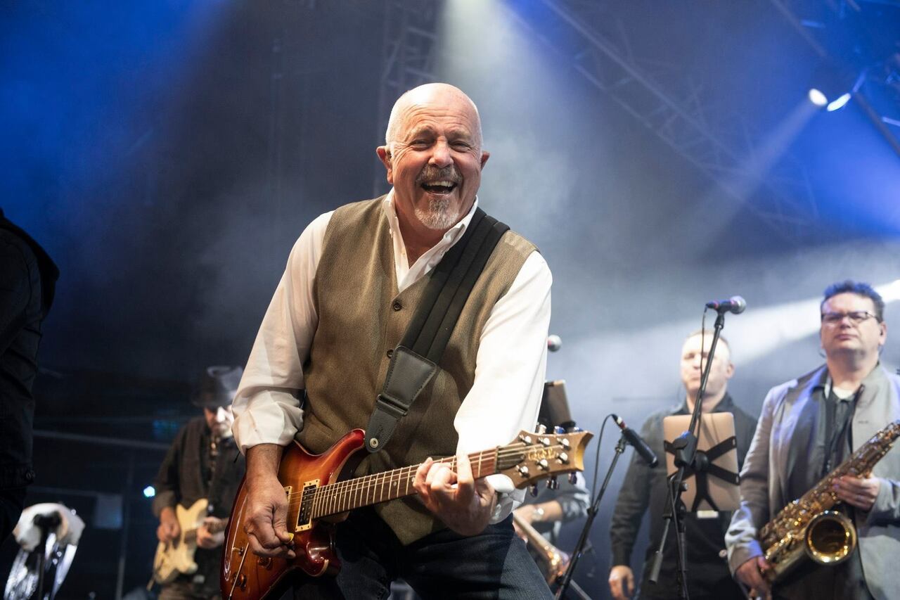 John Hutton, 'rock 'n' roll royalty' of NL.'s music industry, has died