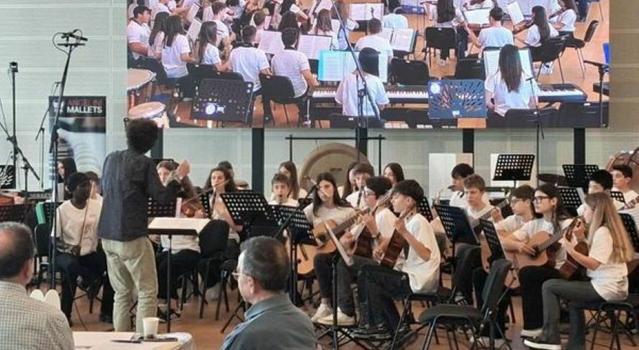 Fermi, la musica per formare i ragazzi; prova corale al concorso di ...