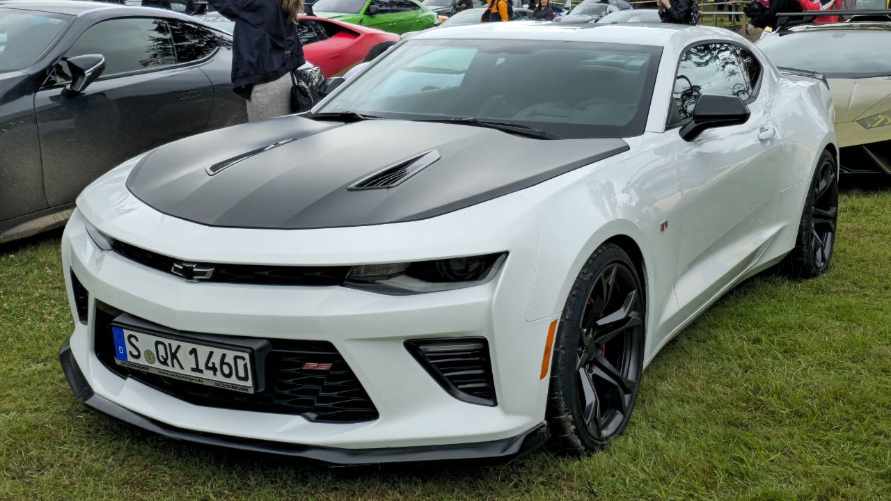 9 cars that feel faster than anything in their class