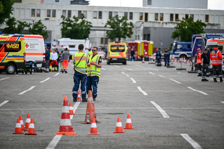 British WWII bomb defused in German city after 30,000 evacuated