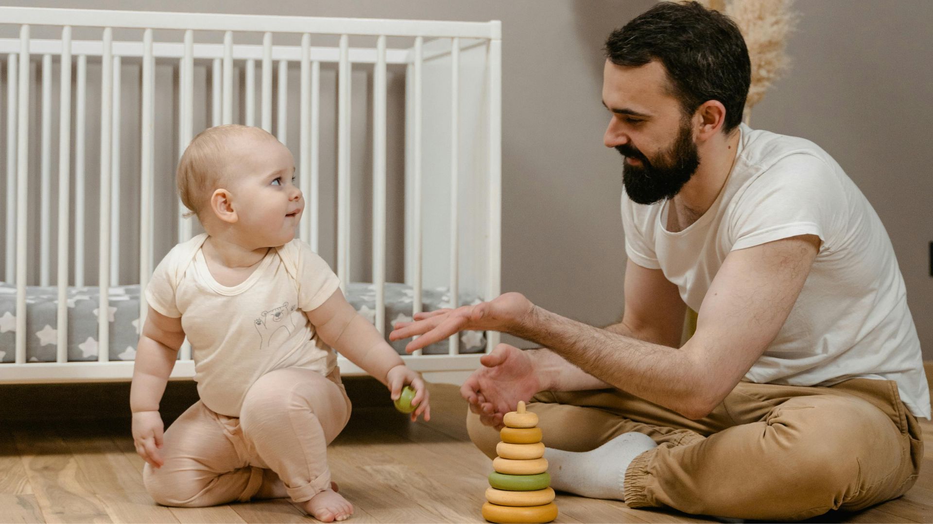 14 gestures that build a sense of safety for toddlers