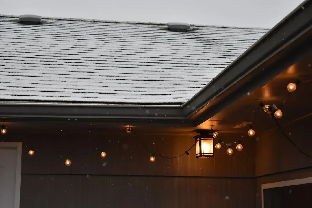 9 red flags home inspectors spot in nearly every house they walk into
