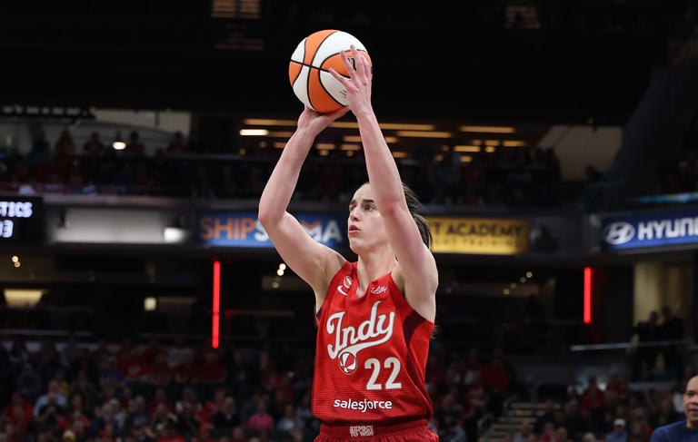 Caitlin Clark looks to build momentum as Indiana Fever host Seattle Storm