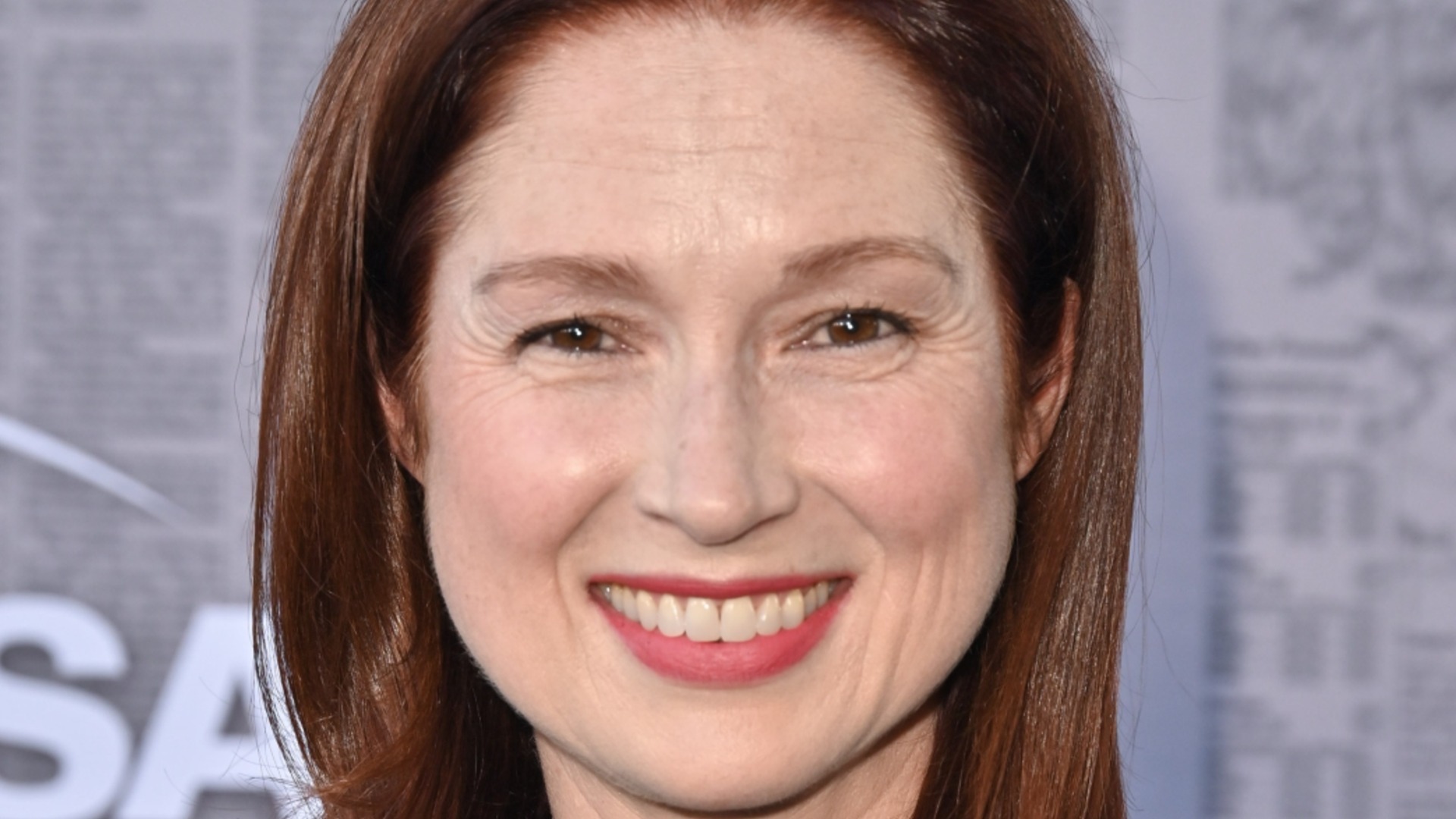 We finally know the truth about Ellie Kemper