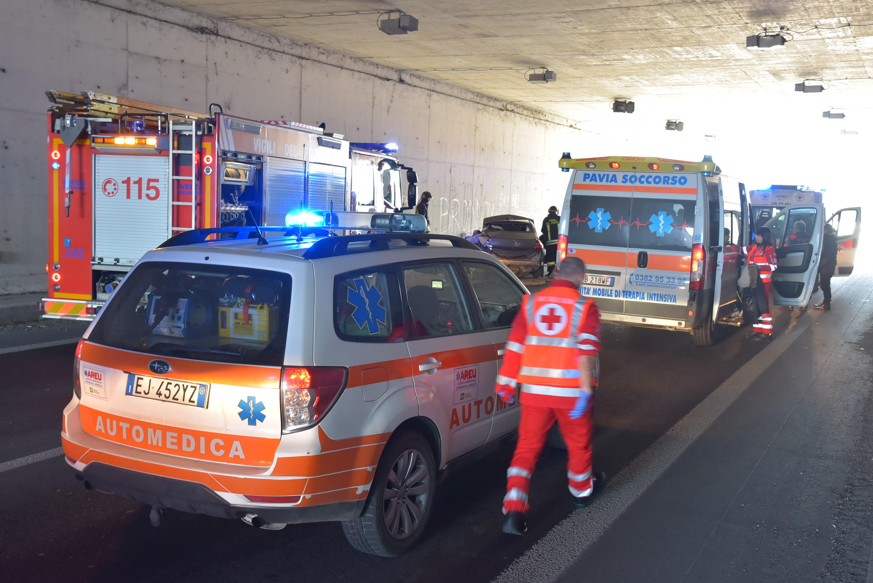 Dramma lungo l’Ostigliese a Roncoferraro: morto motociclista di 28 anni