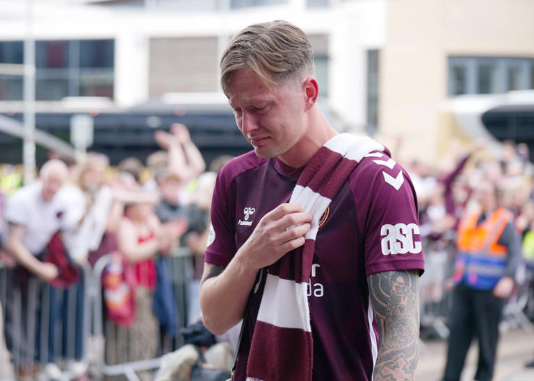 Police 'engaging' with Hearts after Celtic pitch invasion