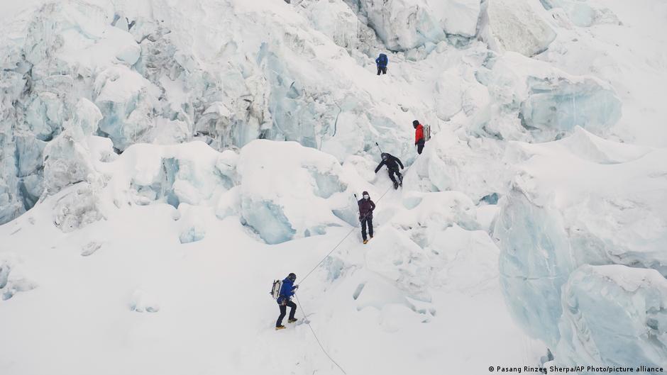 Mount Everest Climbers Line Up Despite New Dangers