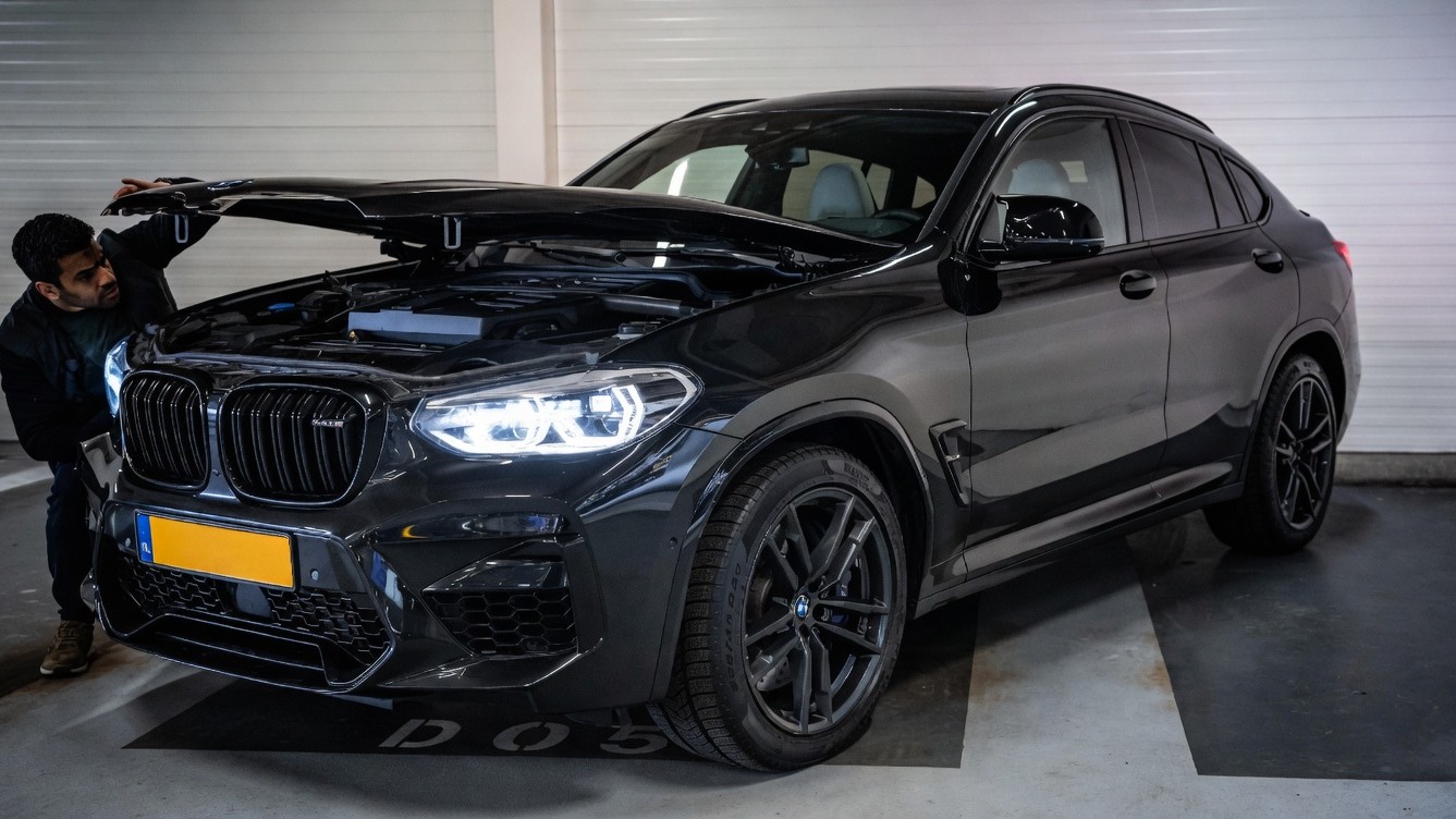 Full BMW X4 M competition walkaround with revs