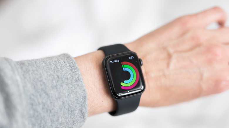 How to manage your Apple Watch activity rings