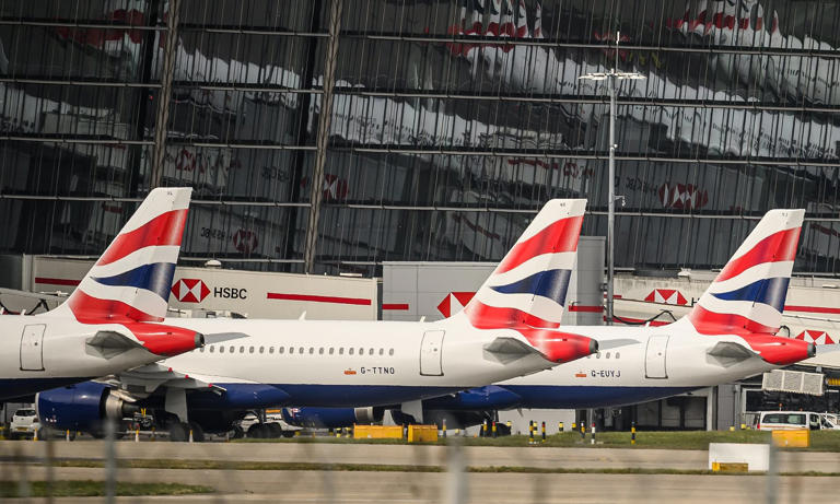 BA passengers wait on tarmac for three hours after 'brainless' staff ...