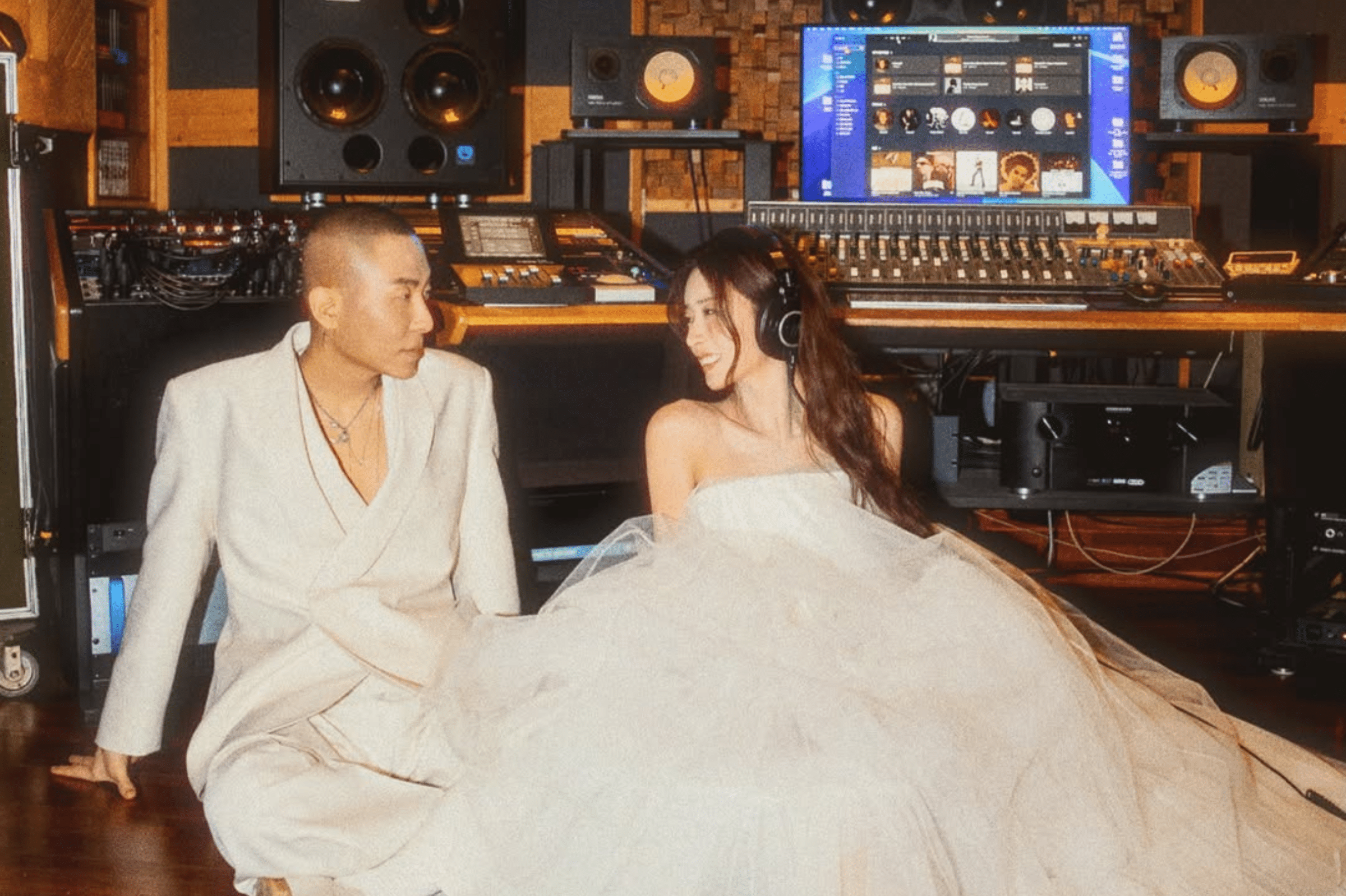 Apink’s Bomi, music producer Rado tie the knot
